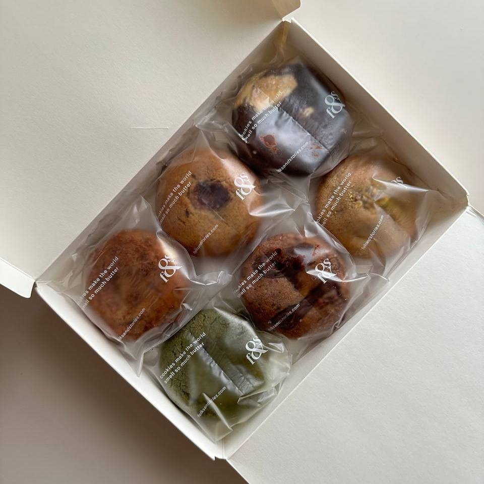 signature assortment – Folks and Stories